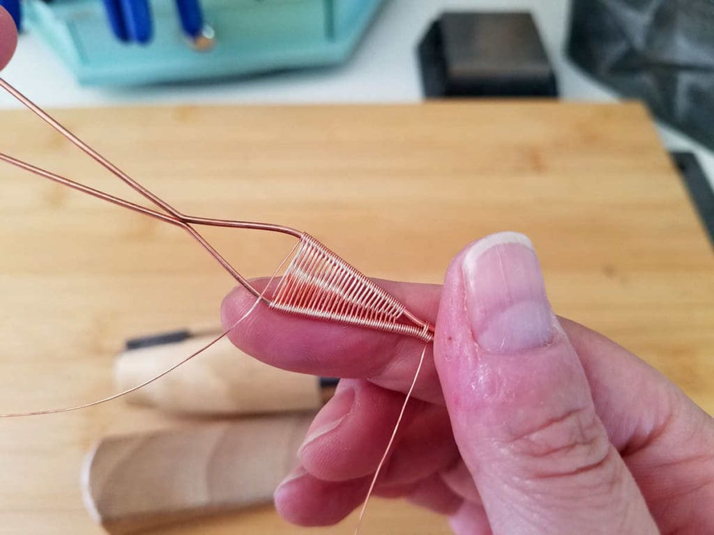 Interchangeable Figure 8 Weave Bail Tutorial - Door 44 Studios