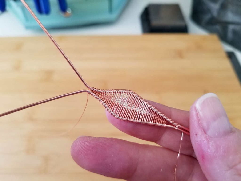 Interchangeable Figure 8 Weave Bail Tutorial - Door 44 Studios